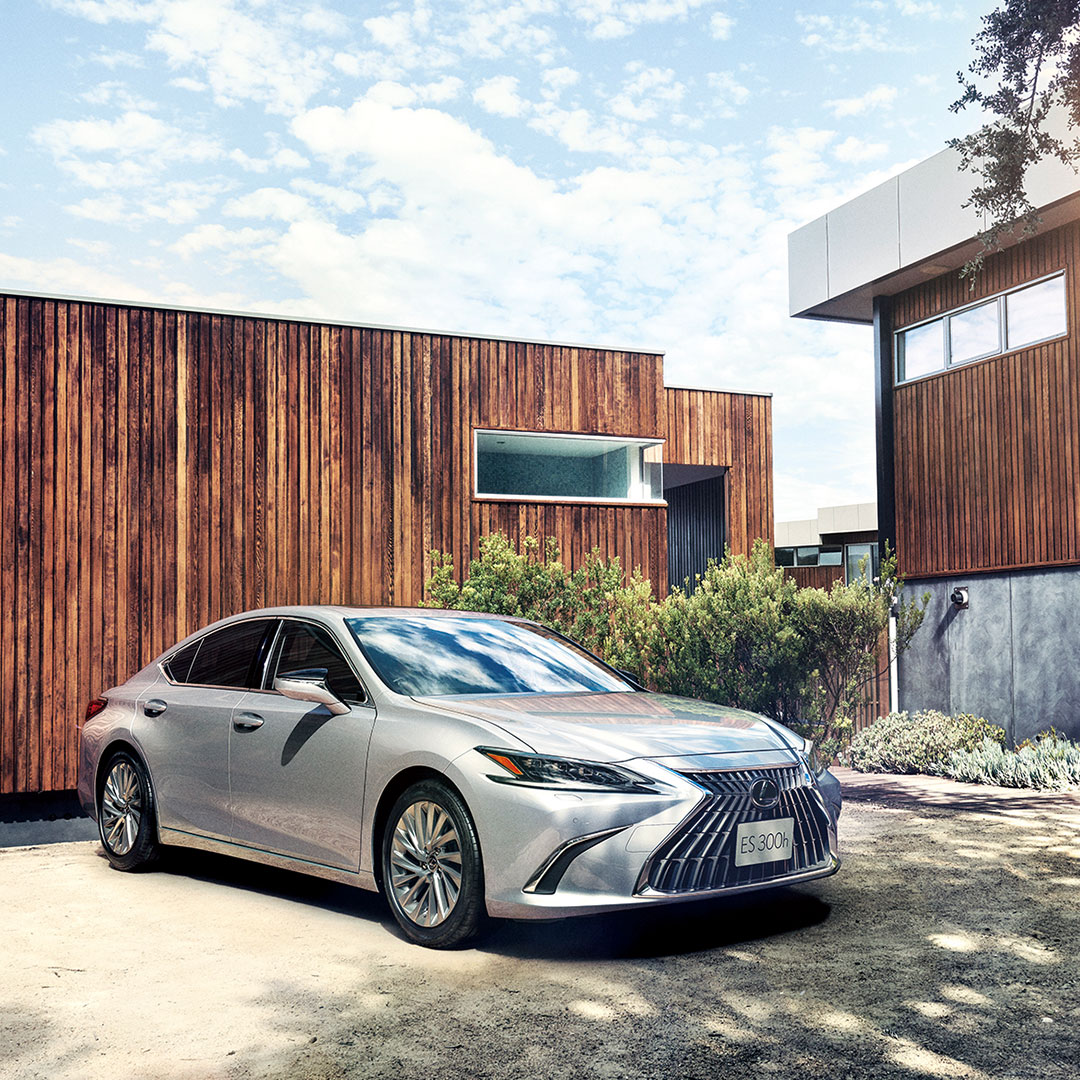 Lexus Sedan